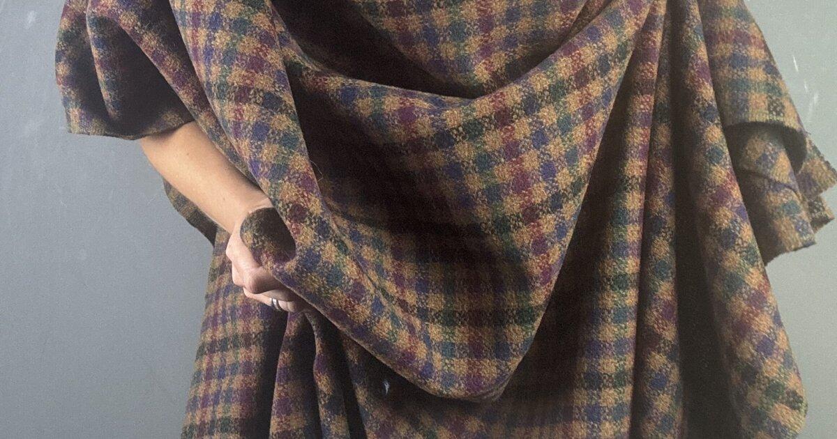 The Italian Grid Pure Wool – Stitch Fabrics by M. Rosenberg & Son