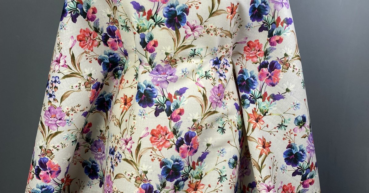 Italian Linen Flowers – Stitch Fabrics by M. Rosenberg & Son